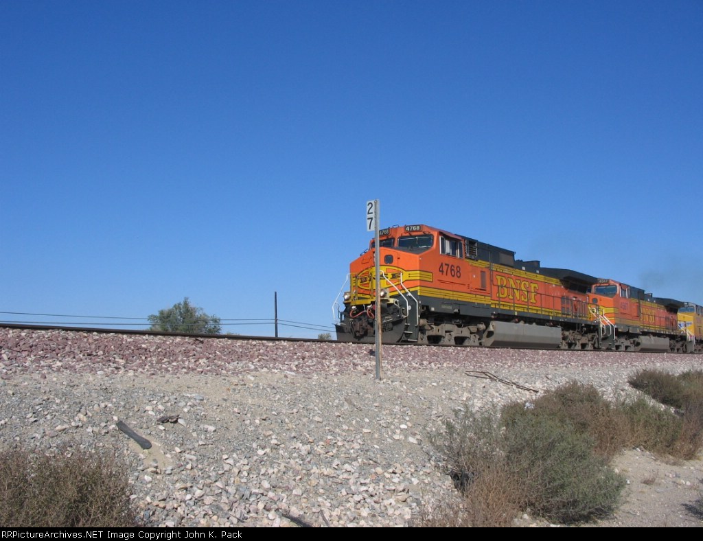 BNSF 4768